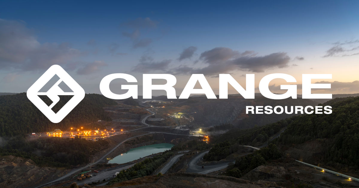Pit Operators at Grange Resources Tasmania